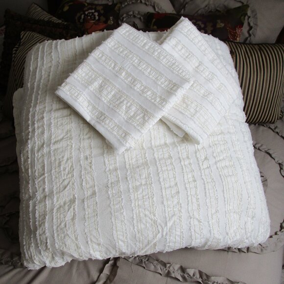 The Texture Collection | Bedding | King Size Comforter With Pillow ...